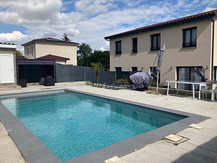 Maison à vendre - Taluyers - 8 pièces - 6 chambres