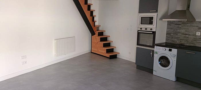 Civens - Maison 3 pièces à louer