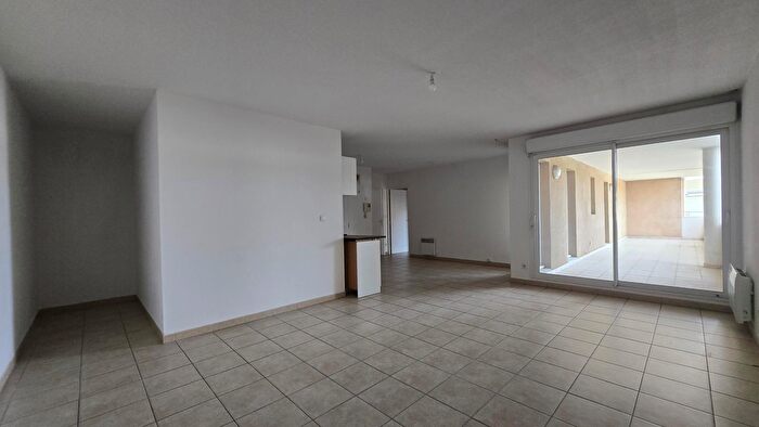 Appartement 3 pièces à louer à Brignoles, Extension années -