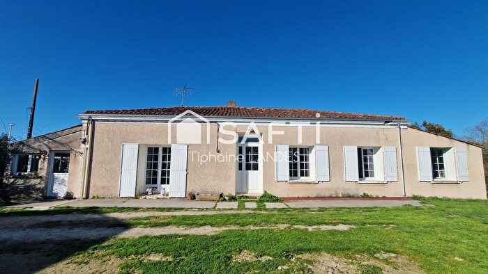 Maison à vendre - Vérines - 6 pièces - 4 chambres