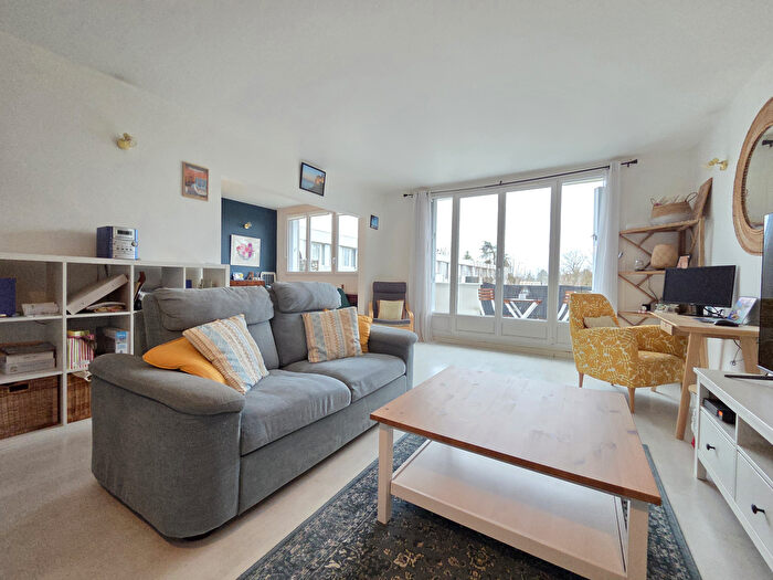 Appartement à vendre - Le Plessis-Trévise, Marbeau, Coeuilly - 4 pièces - 2 chambres