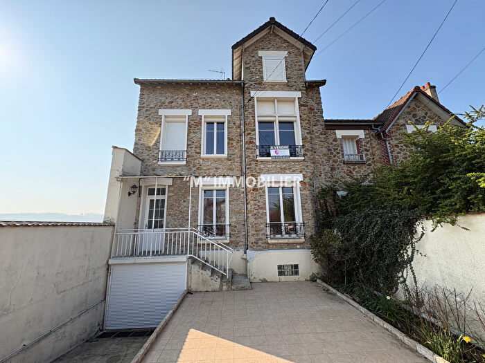 Maison à vendre - Charly-sur-Marne - 6 pièces - 5 chambres