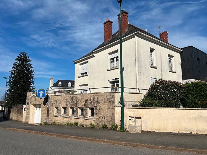 Maison à vendre - Ploërmel - 7 pièces - 4 chambres