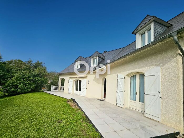 Maison à vendre - Arudy - 5 pièces - 4 chambres