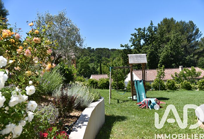 Maison à vendre - Trets - 5 pièces - 4 chambres