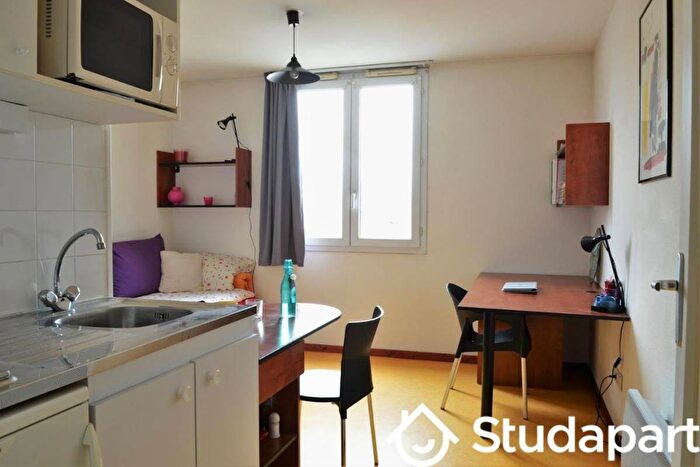 Appartement 1 pièce à Bizillon-Centre Deux, Saint-Étienne, à louer