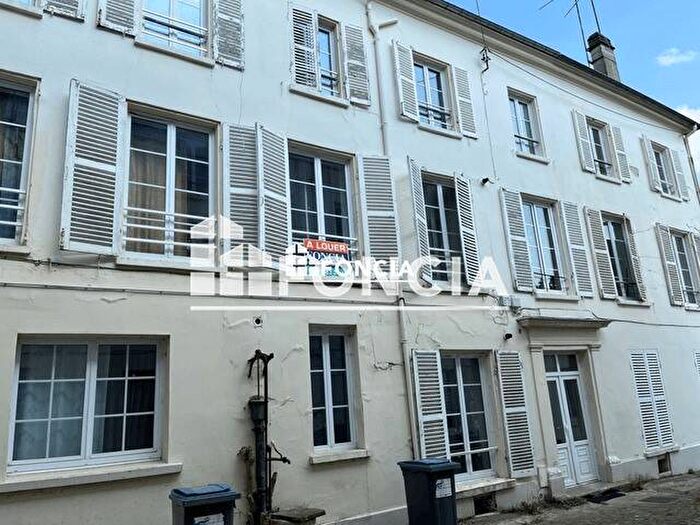 Appartement à louer - Centre, Château-Thierry - 2 pièces - 1 chambre