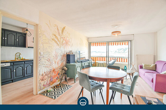 Appartement à vendre - Nice, Saint-Roch - 2 pièces - 1 chambre