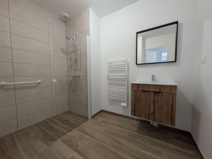 Appartement à louer - Marcilly-le-Châtel - 2 pièces - 1 chambre