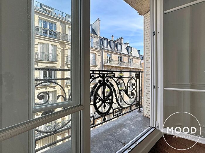 Appartement 3 pièces à Paris 15ème, Violet, Commerce, à vendre