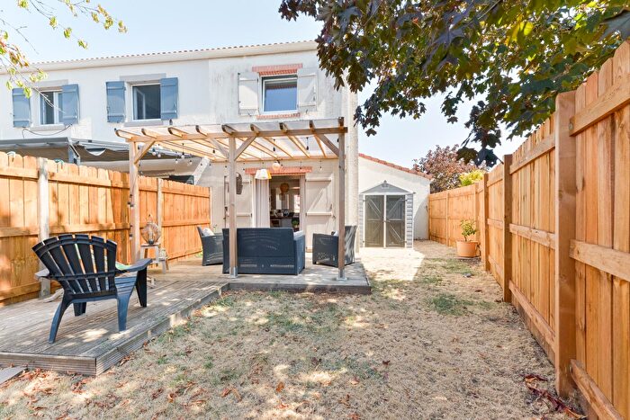 Maison 4 pièces à vendre à Saint-Sébastien-sur-Loire, Est