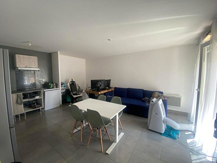 Nîmes : Appartement 3 pièces à vendre