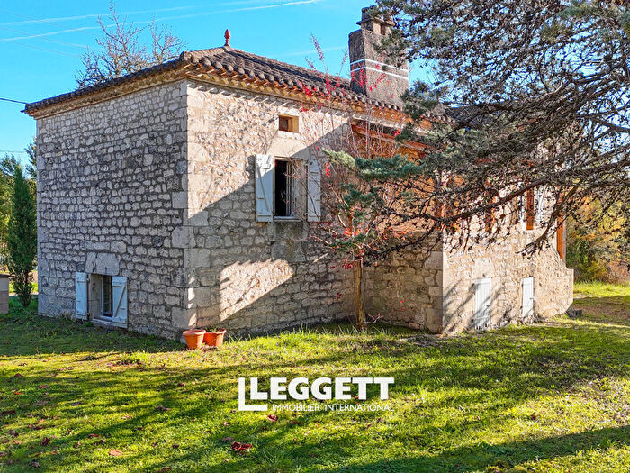 Maison à vendre - Valprionde - 6 pièces - 4 chambres