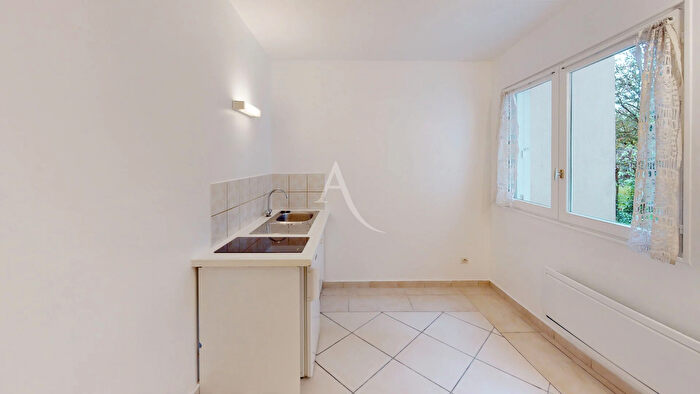 Appartement à vendre - Chilly-Mazarin, Centre-ville - 1 pièce