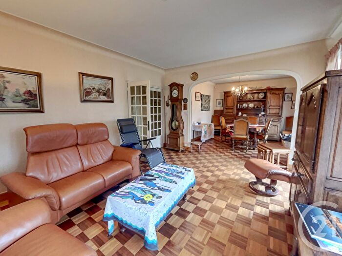 Maison à vendre - Beaugency - 5 pièces - 4 chambres