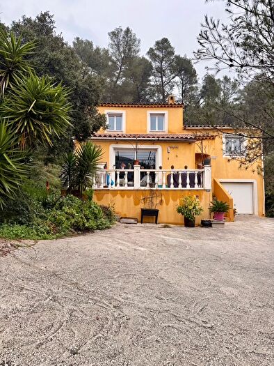 Maison à vendre - Solliès-Toucas - 4 pièces - 3 chambres