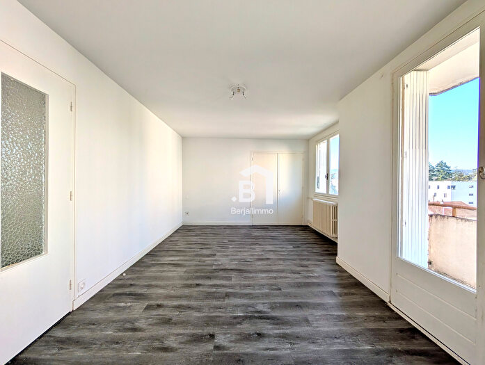 Bourgoin-Jallieu, Pré-Bénit, Quais - Appartement 4 pièces à vendre