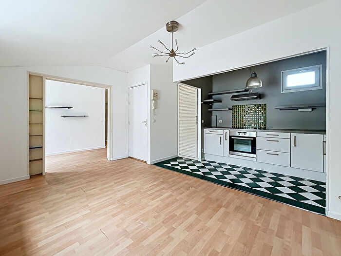 Appartement 3 pièces à Rochefort, Centre-ville, à vendre