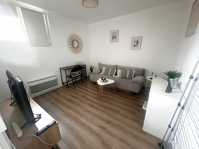 Appartement à louer - Nîmes, Croix de Fer, Mont Duplan - 2 pièces - 1 chambre