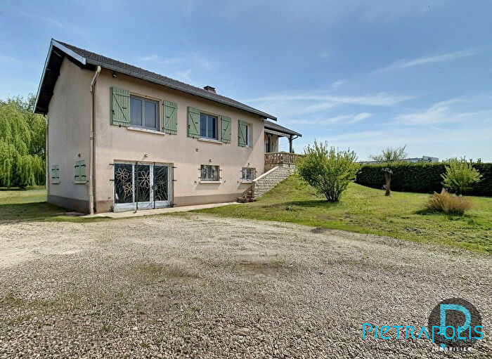 Saint-Jean-sur-Veyle - Maison 5 pièces à vendre