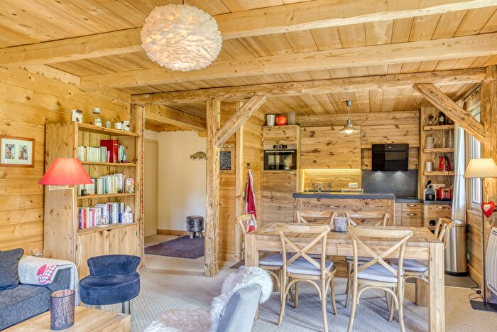 Appartement à vendre - Demi-Quartier - 4 pièces - 3 chambres