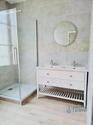 Appartement à vendre - La Daguenière - 3 pièces - 2 chambres