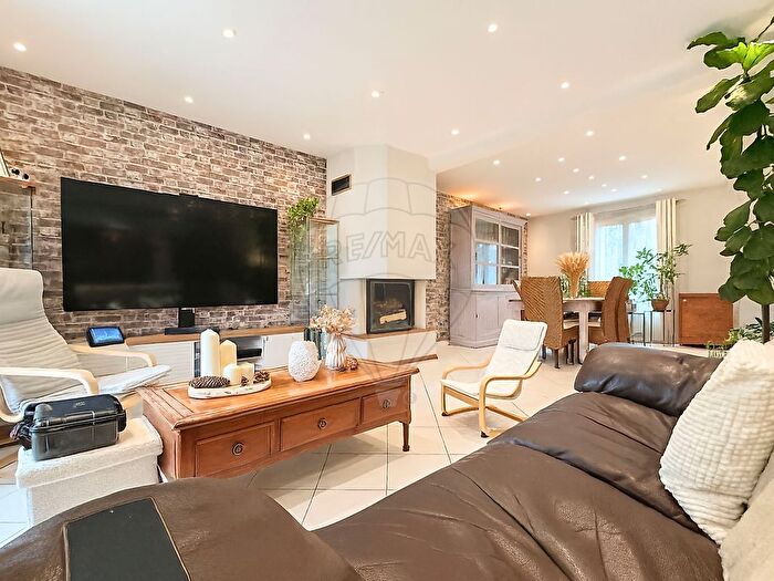 Maison à vendre - Saint-Witz - 6 pièces - 4 chambres