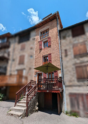 Maison à vendre - Villars-Colmars - 4 pièces - 3 chambres