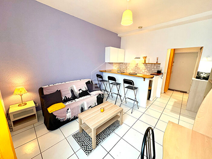 Appartement à louer - Blois, Saint Georges, Quinière, Les Grouëts - 1 pièce