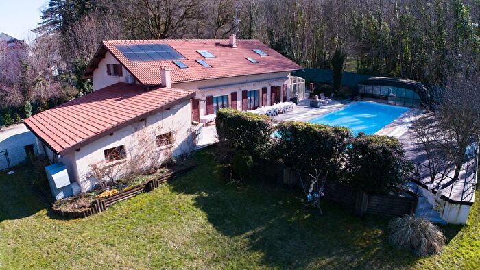 Maison 9 pièces à vendre à Monnetier-Mornex