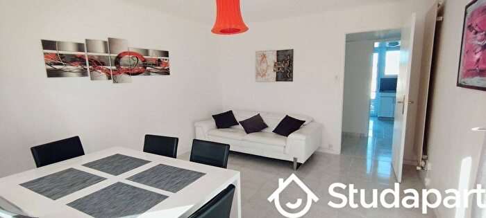 Appartement à louer - La Chamberte, Montpellier - 1 pièce - 3 chambres