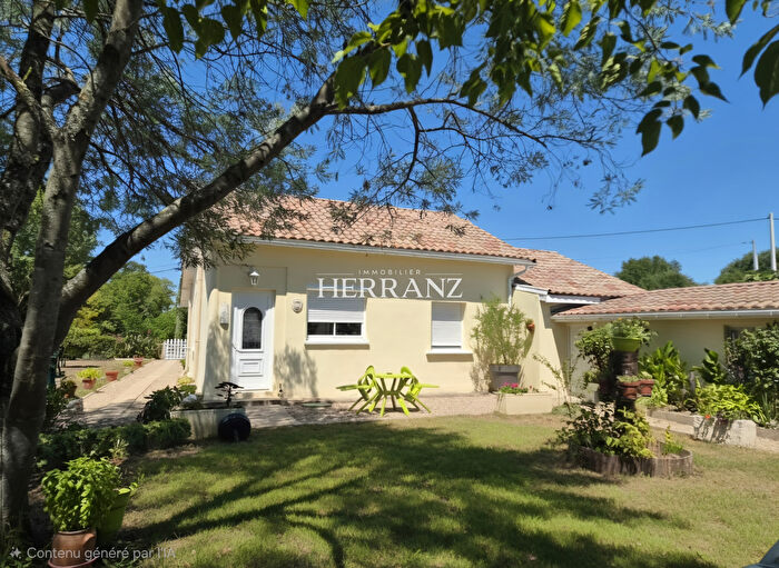 Maison 4 pièces à Saint-Seurin-sur-l'Isle, à vendre
