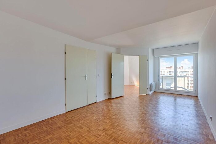 La Garenne-Colombes, Centre Nord, Gare, Mairie : Appartement 2 pièces à vendre
