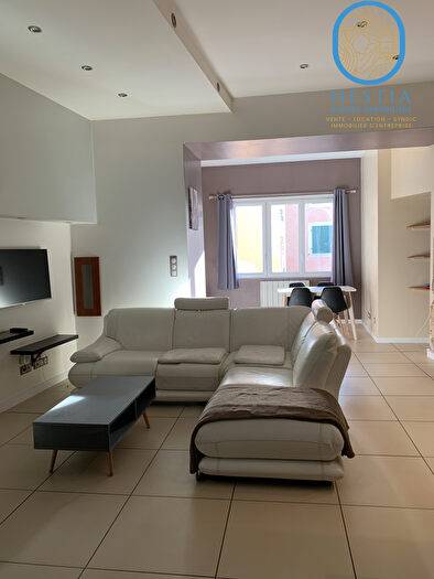 Appartement à louer - Voiron, Centre-ville, Gare - 1 pièce