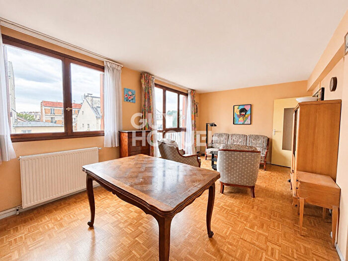 Appartement 3 pièces à vendre à Saint-Ouen, Garibaldi