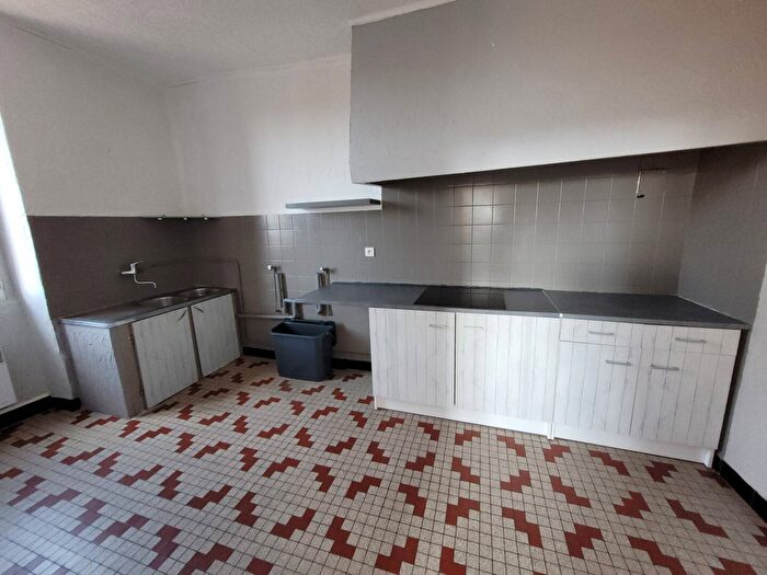 Appartement à louer - Mirande - 4 pièces - 2 chambres