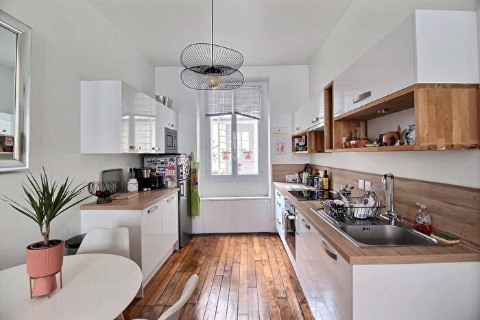 Appartement à vendre - Clichy, République, Victor Hugo - 2 pièces - 1 chambre