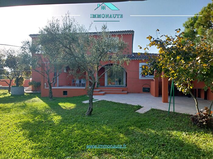 Maison à vendre - Montélimar - 6 pièces - 5 chambres