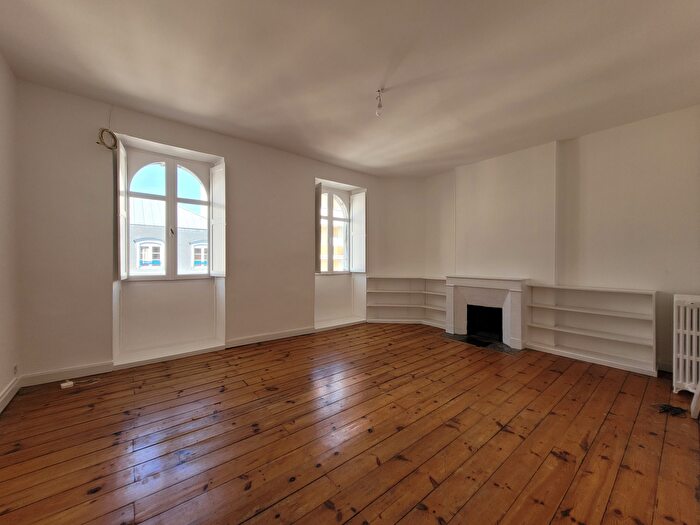 Appartement à louer - Pau - 5 pièces - 3 chambres