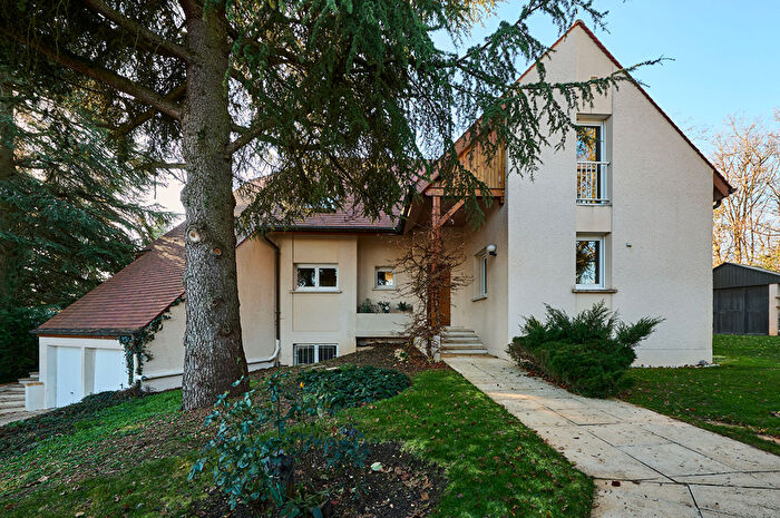 Maison à vendre - Dijon, Montagne Sainte-Anne - 7 pièces - 4 chambres