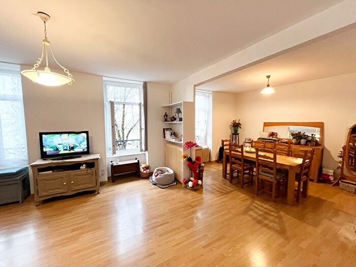 Vichy, Champ Capelet - Appartement 3 pièces à vendre