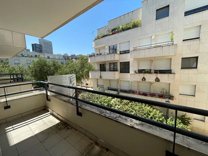 Courbevoie, Hôtel de ville : Appartement 2 pièces à vendre