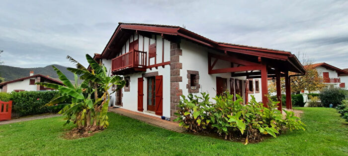 Maison à vendre - Saint-Jean-Pied-de-Port - 4 pièces - 3 chambres