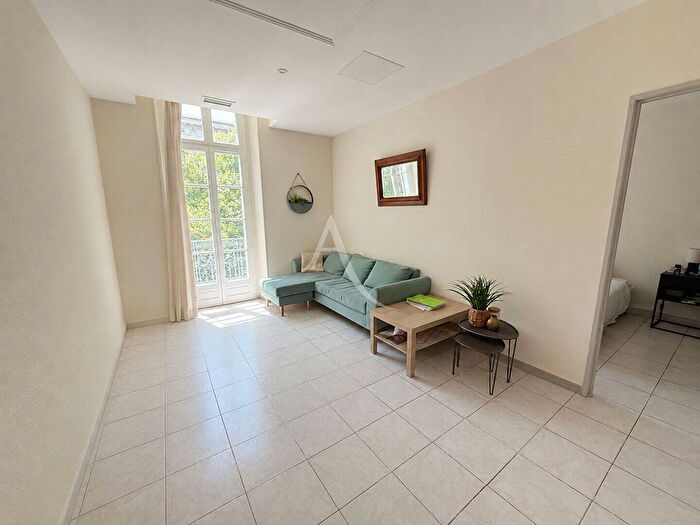 Appartement 3 pièces à louer - Arènes, Nîmes