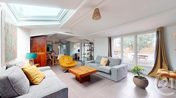 Maison à vendre - Saint-Julien-de-Concelles - 7 pièces - 4 chambres