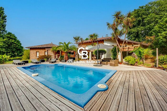 Maison 9 pièces à vendre à Angresse