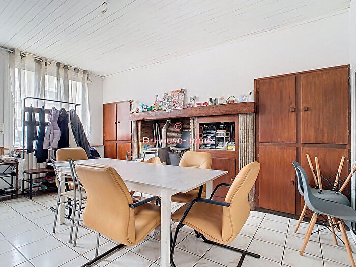 Maison à louer - Pont-de-Metz - 5 pièces - 3 chambres