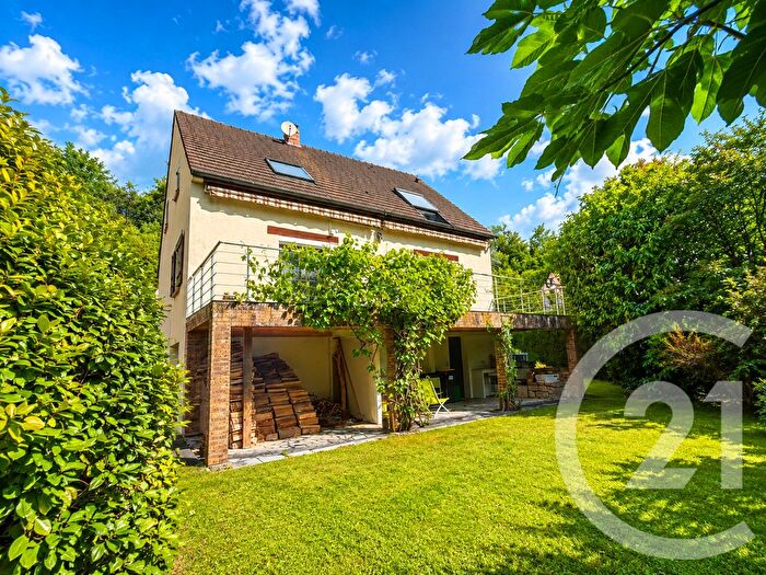 Maison 6 pièces à Champagne-sur-Oise, à vendre