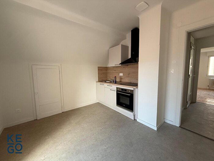 Appartement à louer - Strasbourg, Meinau, Plaine des Bouchers, Hohwarth - 2 pièces - 1 chambre