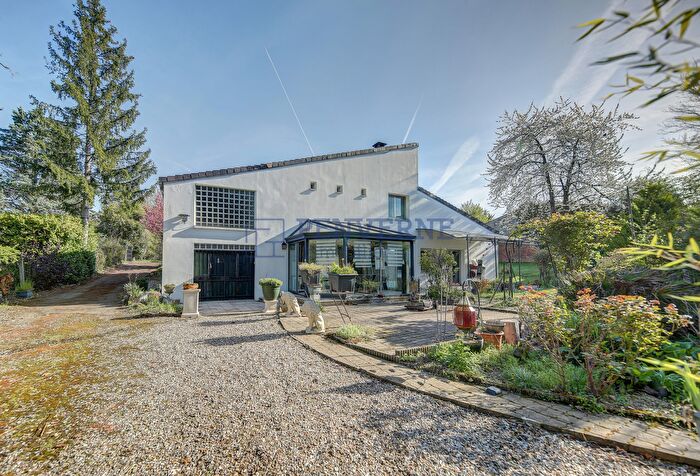 Maison 7 pièces à Chavenay, à vendre